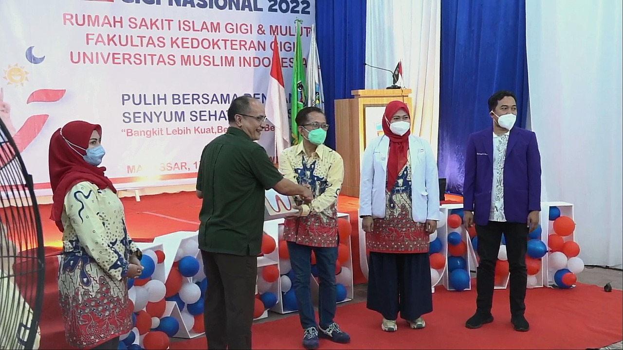 HKGN 2022 FKG UMI Meriah Dengan Bakti Sosial - Official Website