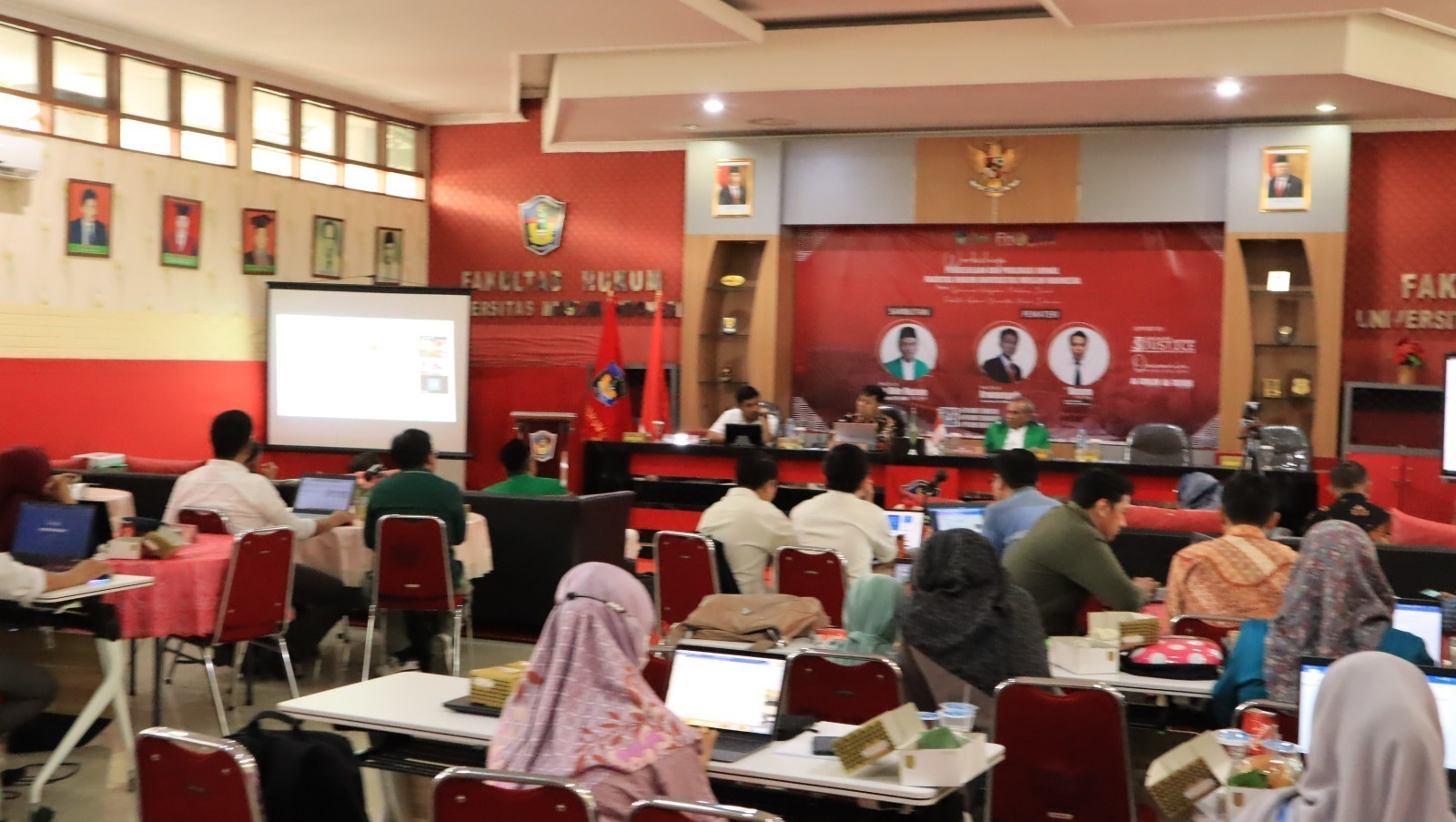 FH UMI Upgrade Kemampuan Tendik Dalam bidang Publikasi Ilmiah ... FH UMI Upgrade Kemampuan Tendik Dalam bidang Publikasi Ilmiah ...