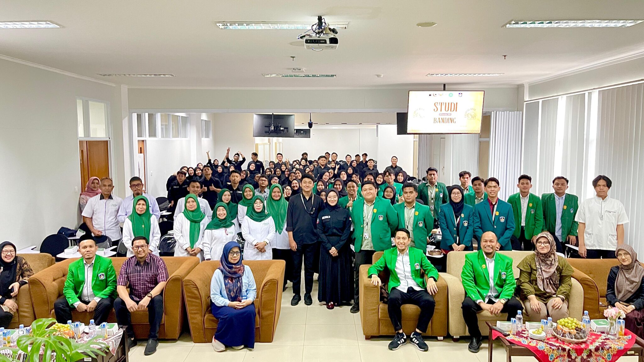 Kunjungan Kerja BEM KBMFK-UMI Makassar di Fakultas Kedokteran UNISBA - Official Website