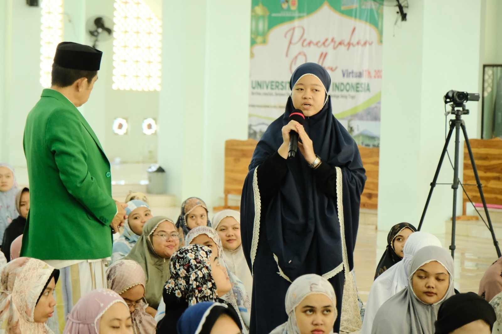 Wakil Rektor V UMI Berikan Wawasan Global dan Kerjasama Internasional Pada Peserta Pencerahan ...